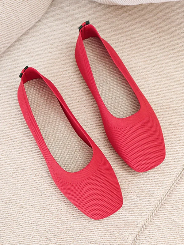 Breathable Solid Color Flat Shoes - The Perfect Blend of Comfort and Style