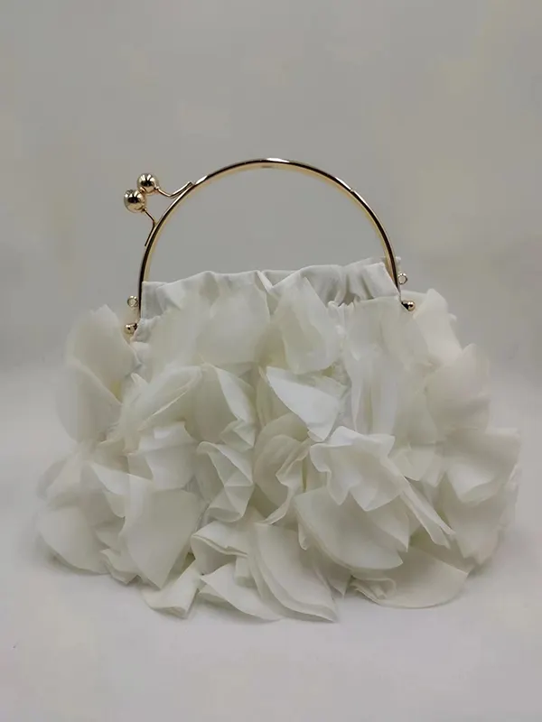 Artisanal Elegance: Handbags Adorned with Exquisite Three-Dimensional ...
