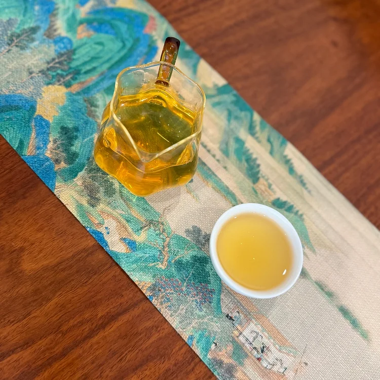 Duck Shit Aroma Dan Cong Oolong Tea (Ya Shi Xiang)