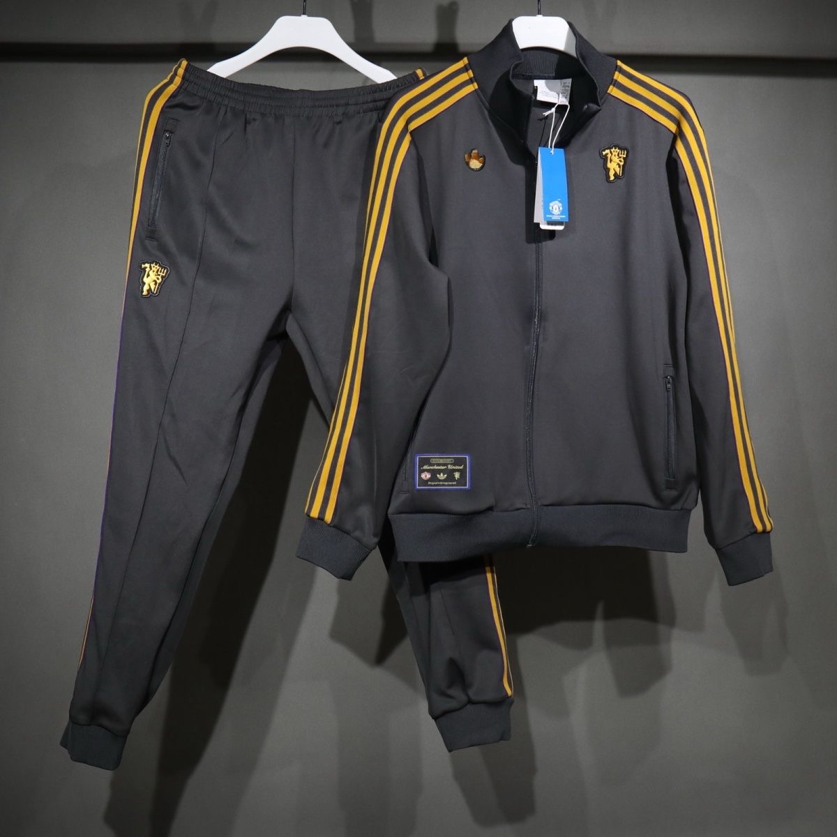 Manchester United 25/26 Terrace Icons Jacket