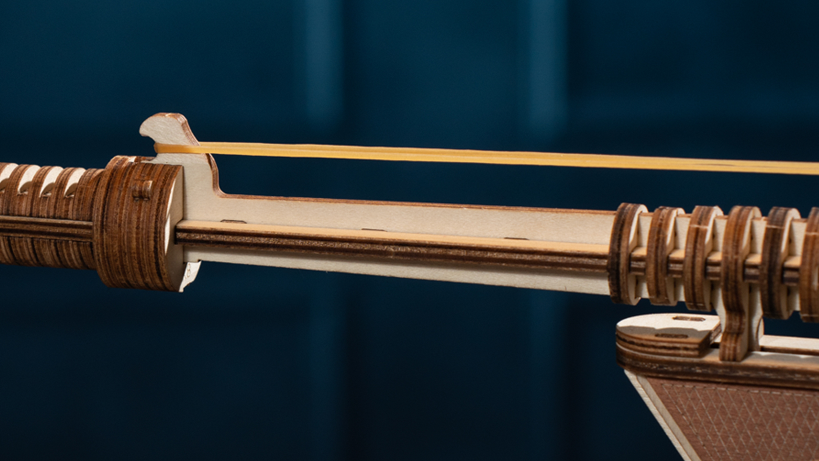 ROKR Thompson Submachine Toy Gun 3D Wooden Puzzle LQB01 | Robotime Online