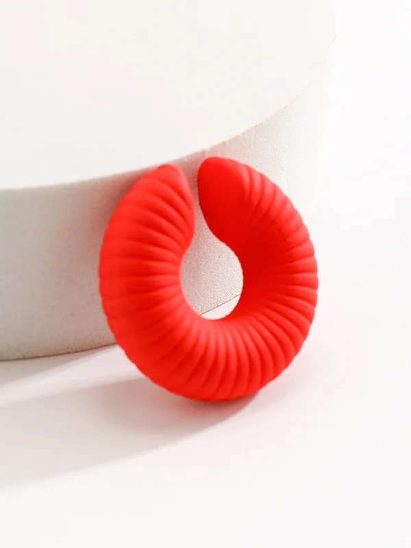 Symmetric Sophistication: Geometric Solid Color Ear Clips - Accessories