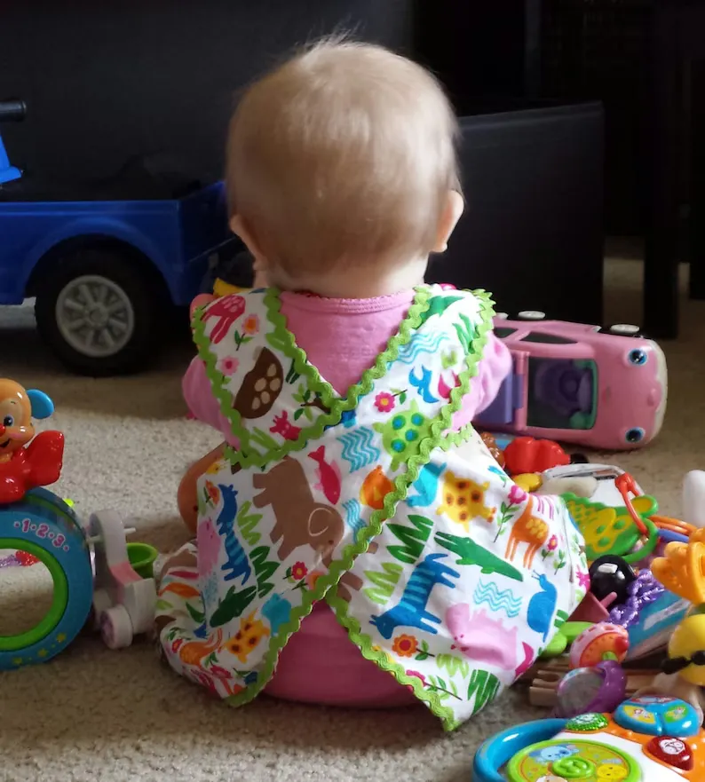Reversible Mobius Baby Vest Template - With Instructions