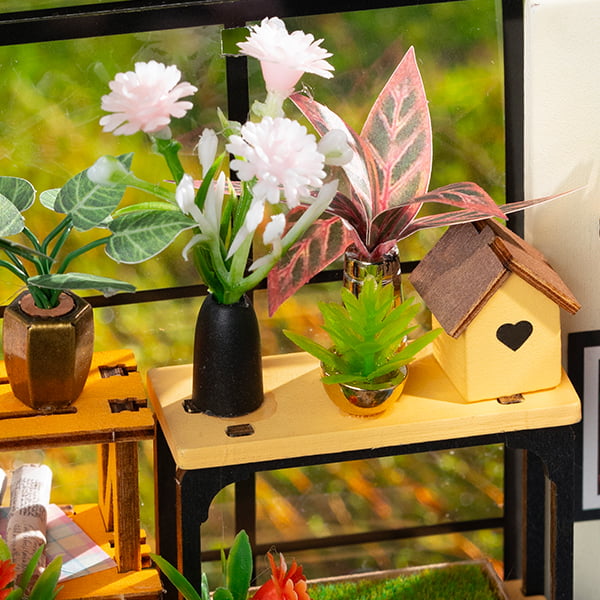 Rolife Cathy's Flower House DIY Miniature House DG104