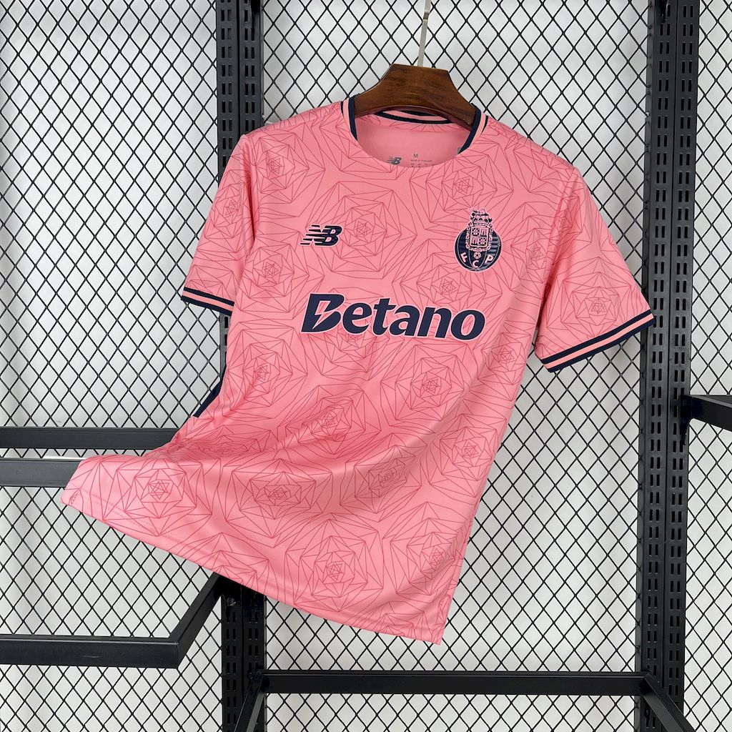FC Porto maillot foot extérieur rose 2025 2026 | La Maison du Maillot