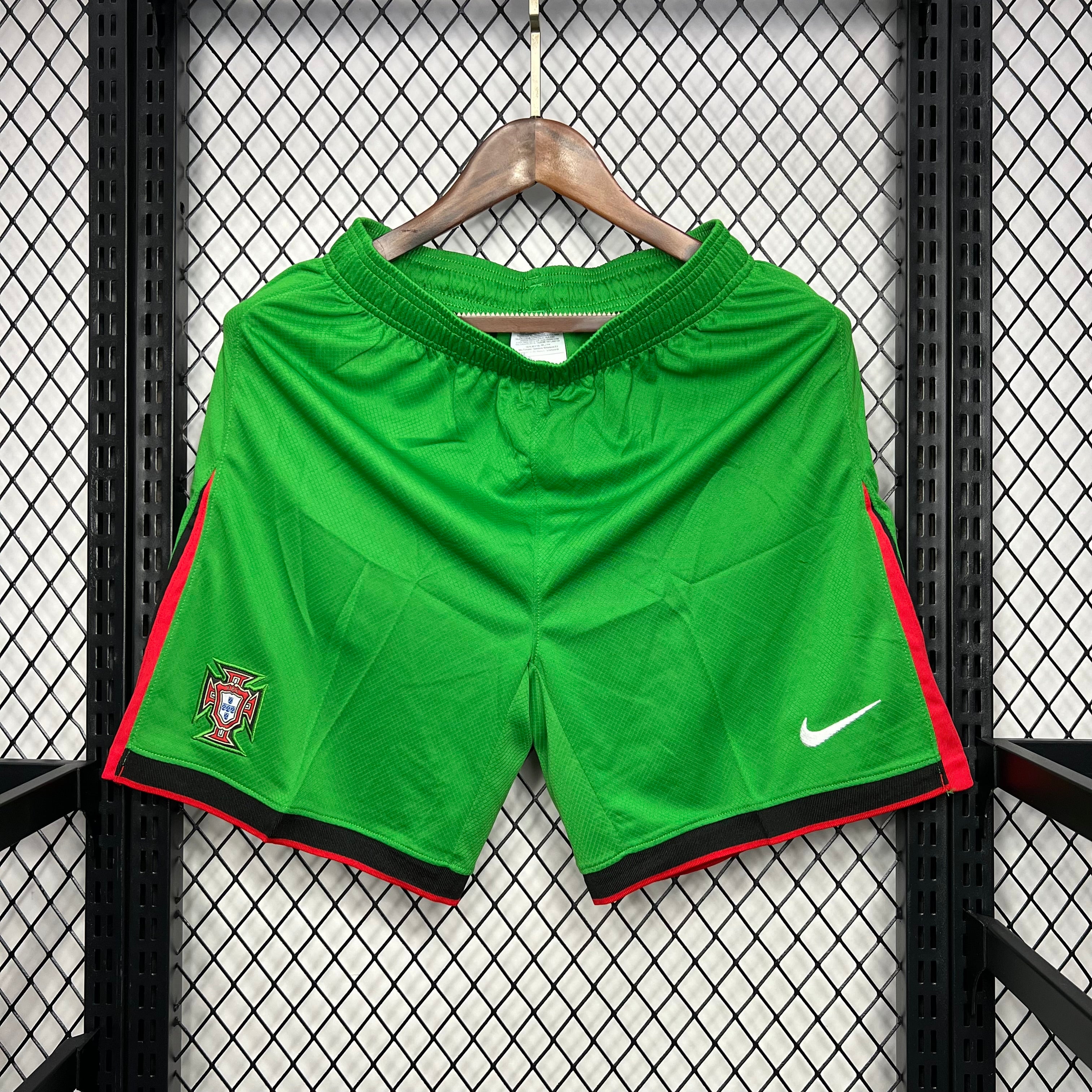 Short de Football Portugal 2024 2025 | La Maison du Maillot
