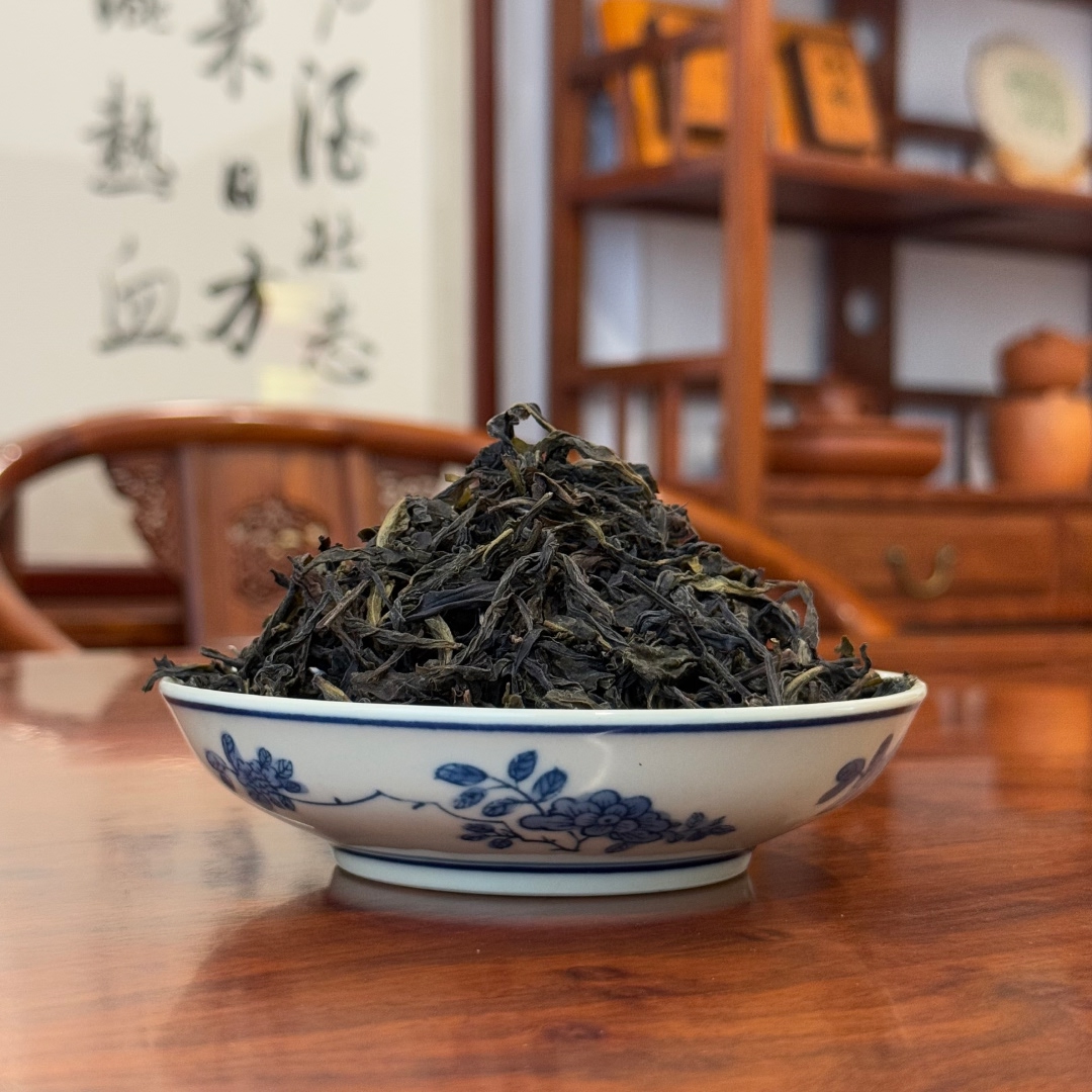 Duck Shit Aroma Dan Cong Oolong Tea (Ya Shi Xiang)